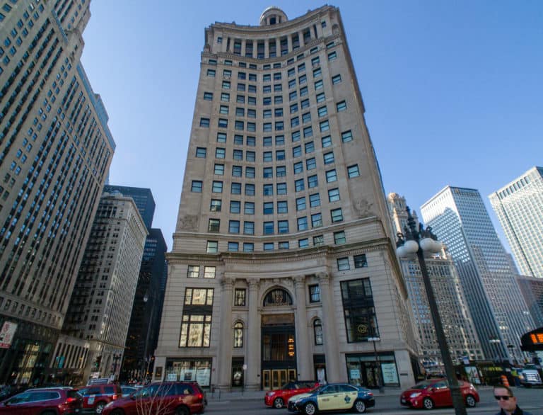 LondonHouse Chicago, Curio Collection by Hilton Chicago Traveler