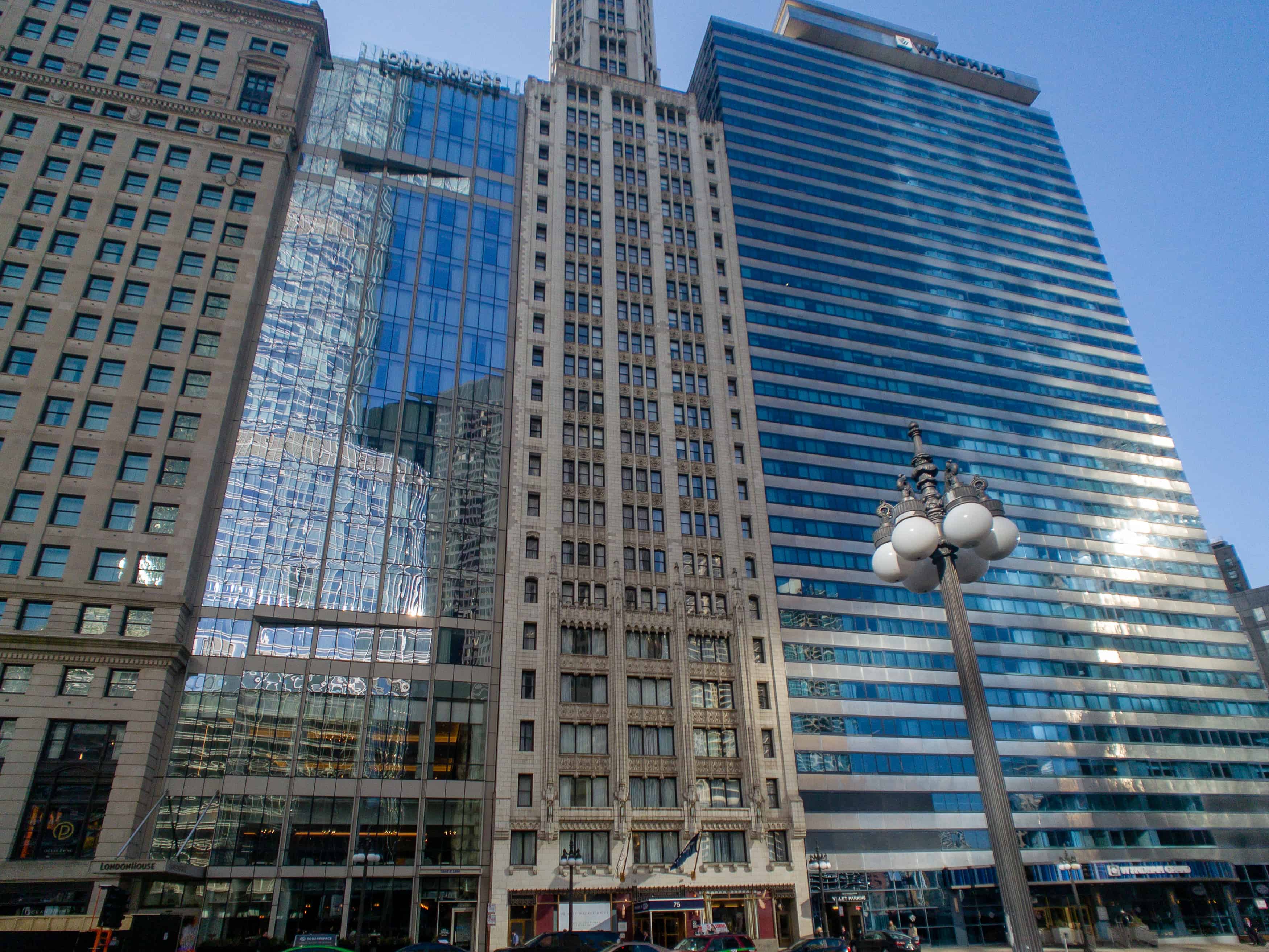 Club Quarters Hotel, Wacker at Michigan