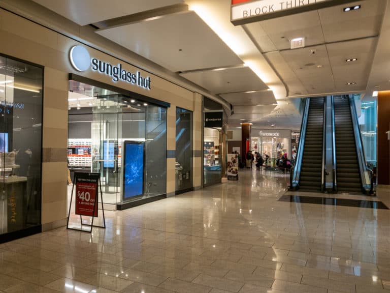 State Street Shopping Chicago Traveler