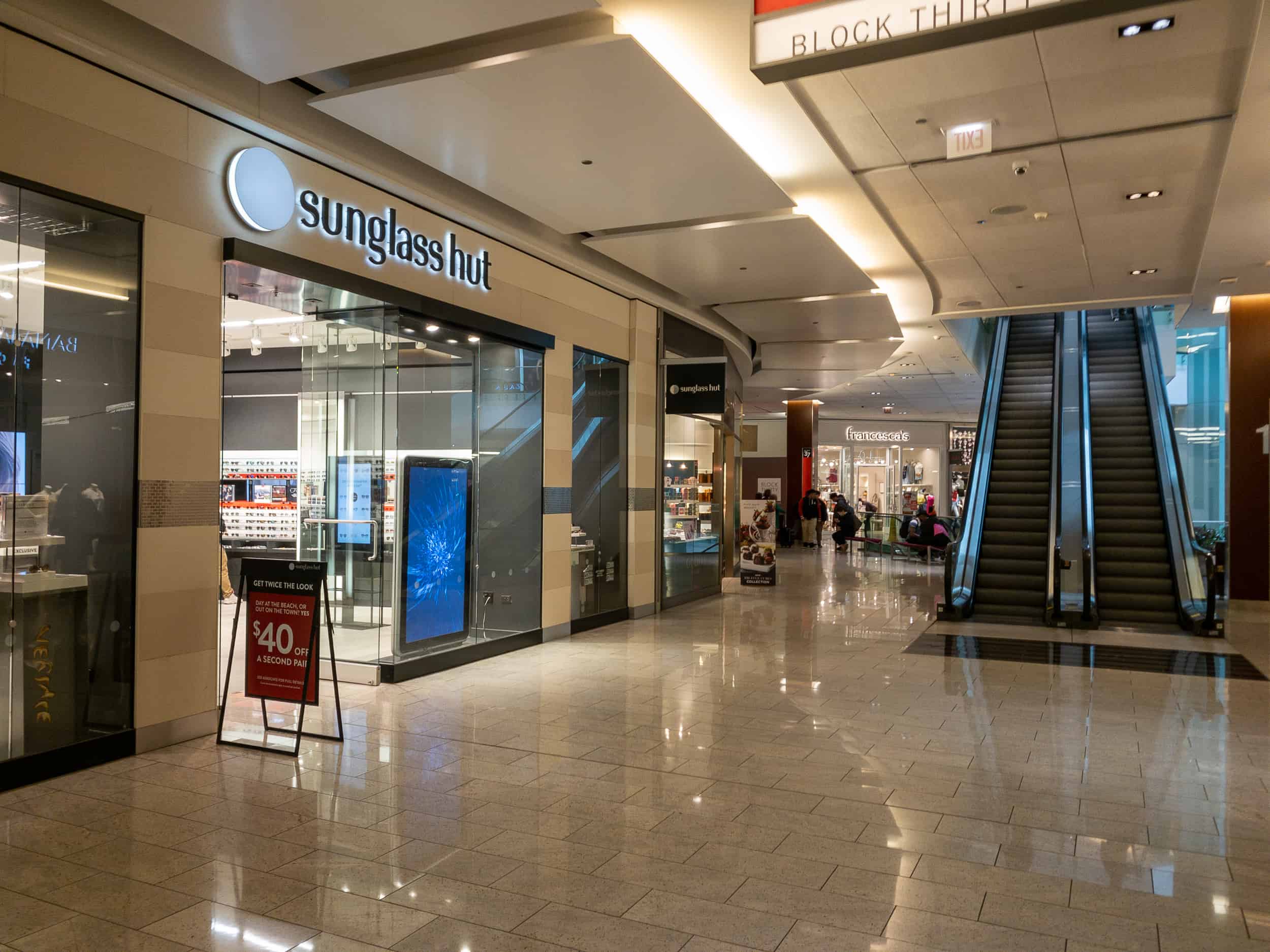 State Street Shopping Chicago Traveler